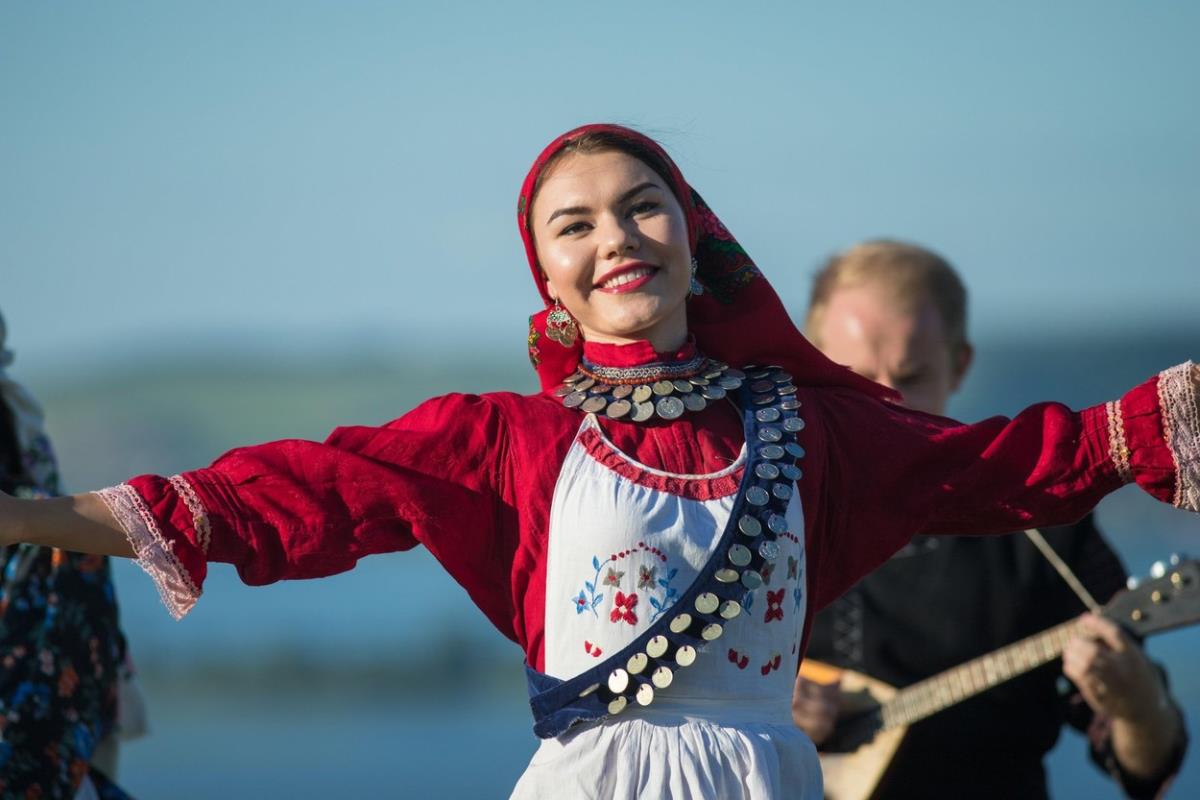 EVO ŠTA RUSI STVARNO MISLE O SRBIMA: Ljudi dele lična iskustva, a ...