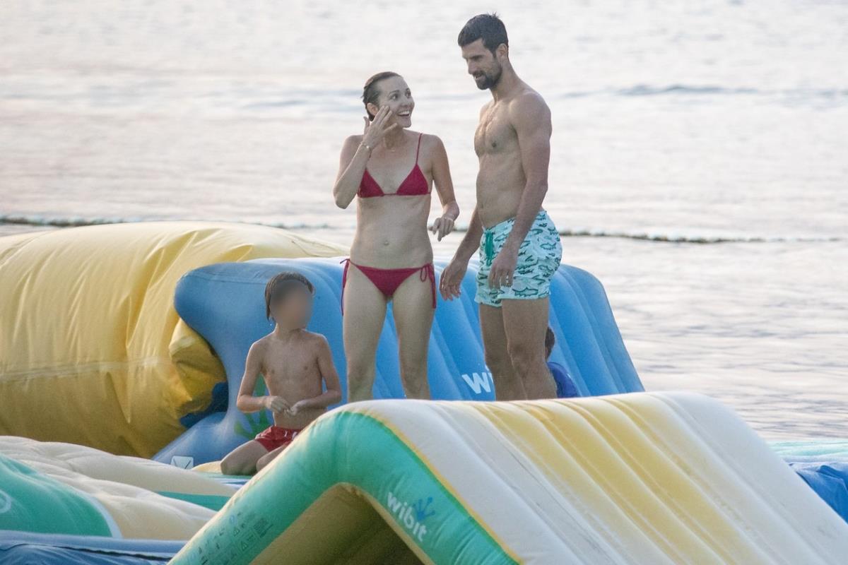 Kako izgleda Jelena Đoković u bikiniju? | Stil