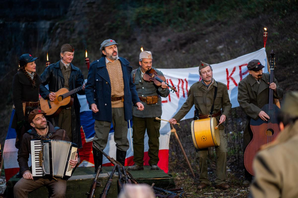 Novi spot Zabranjenog pušenja za pesmu "Čovjek starog kova" | Stil