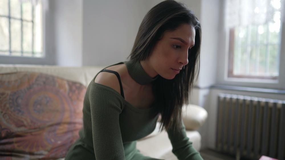 Ispovest devojke koja je otkrila krštenicu svog dečka i skamenila se | Stil