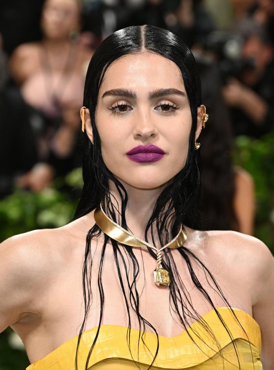 Novi trendovi šminkanja za proleće i leto 2024 | Stil