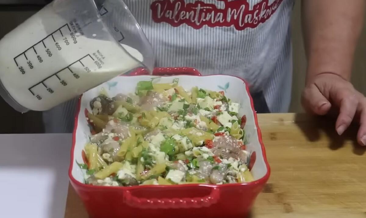 Baka sa pijace mi je dala stari recept za najbržu i najbolju večeru | Stil