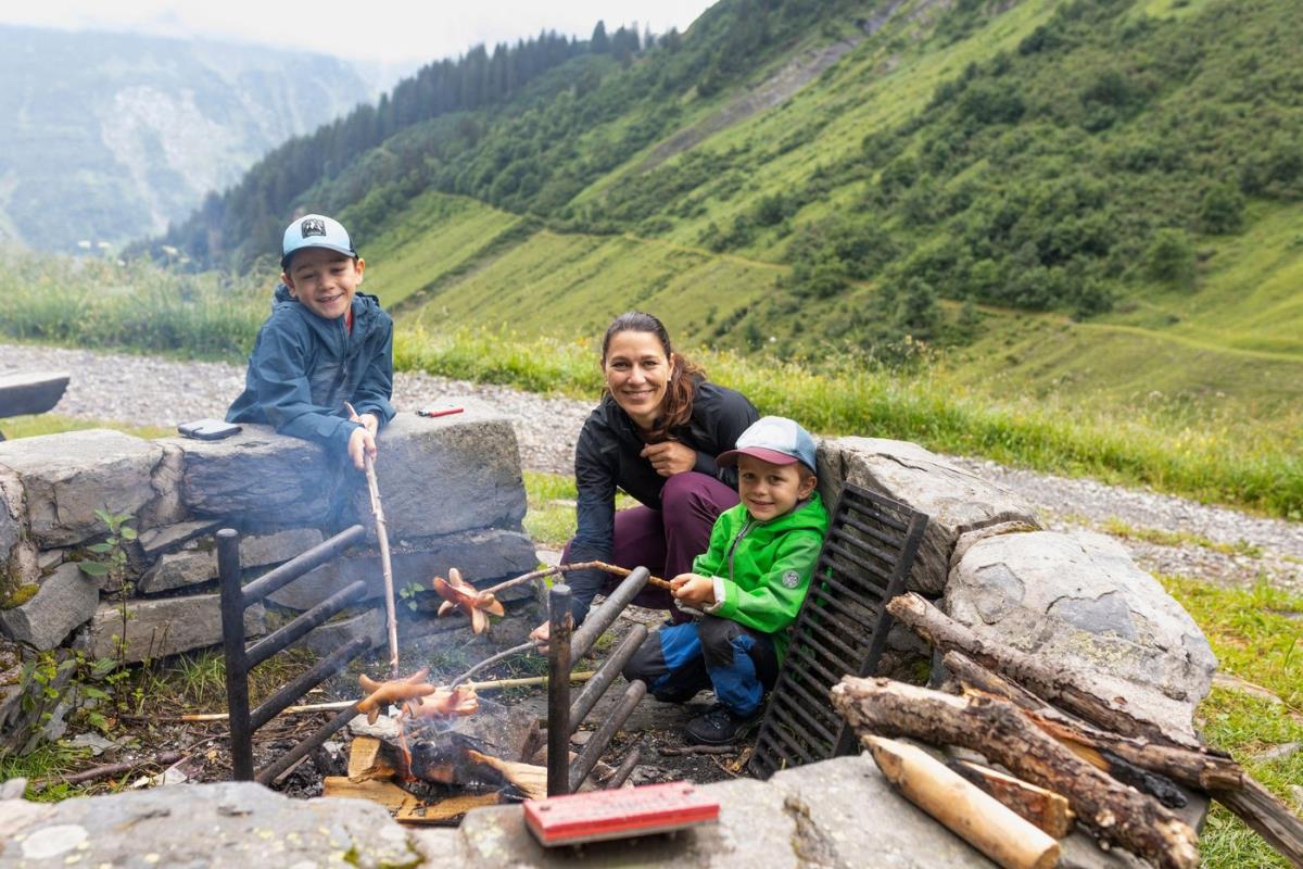 Kako stvarno izgleda odgajati dete u Švajcarskoj? | Stil