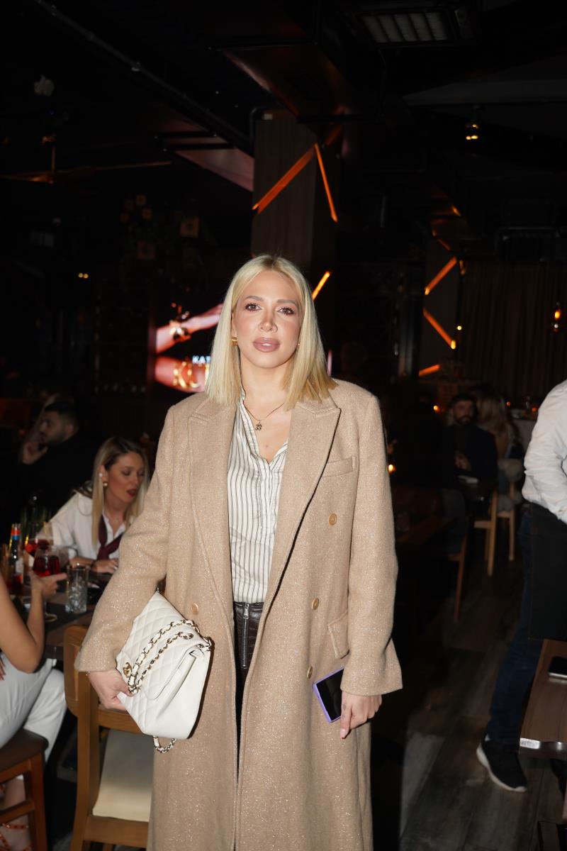 Milica Todorović u kožnim pantalonama koje su hit zime 2024 | Stil