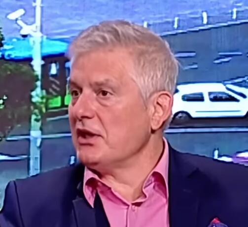 Dr Vešović otkrio zašto je veoma važno zaspati pre ponoći | Stil