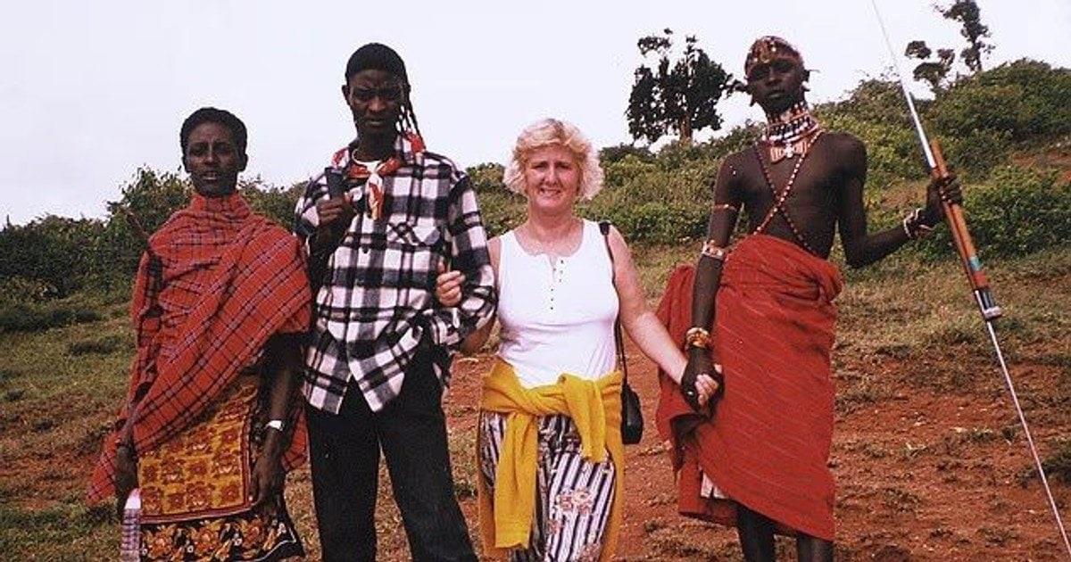 Frizerka ostavila muža i decu da bi se udala za čoveka iz Masai plemena ...