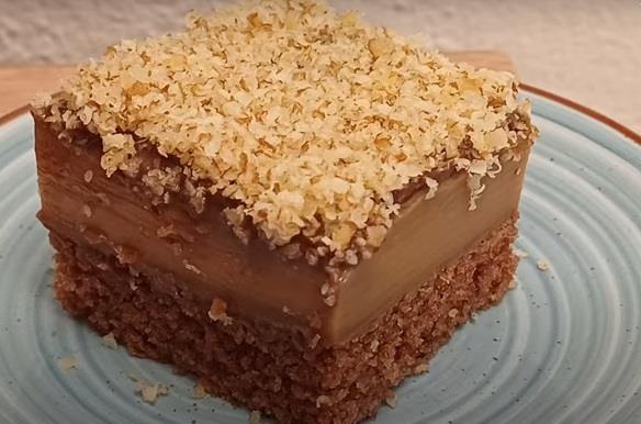 Recept za crni kolač sa kafom i orasima | Stil