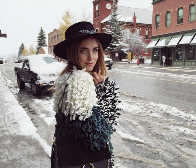 Omiljena jesenja garderoba mnogih dama: Savršene rolke, kaputi i suknje ...