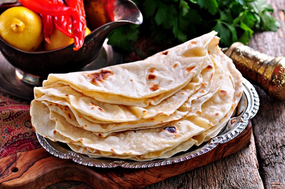 TORTILJE OD 4 SASTOJKA: Mekano testo gotovo za nekoliko minuta! (RECEPT ...