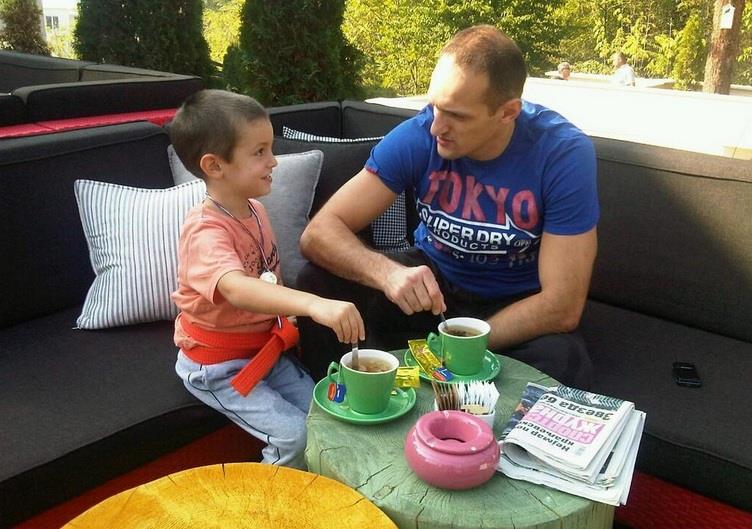 Kako Igor Rakočević uživa sa sinom? (FOTO) | Stil