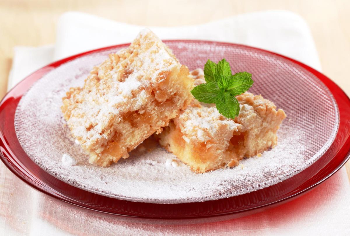 BAKIN BRZI KOLAČ SA JABUKAMA: Ništa sočnije niste probali, a spremno ...