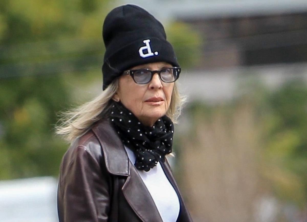 Inspiracija za sve generacije: Dajan Kiton (73) modnim stilom prkosi ...