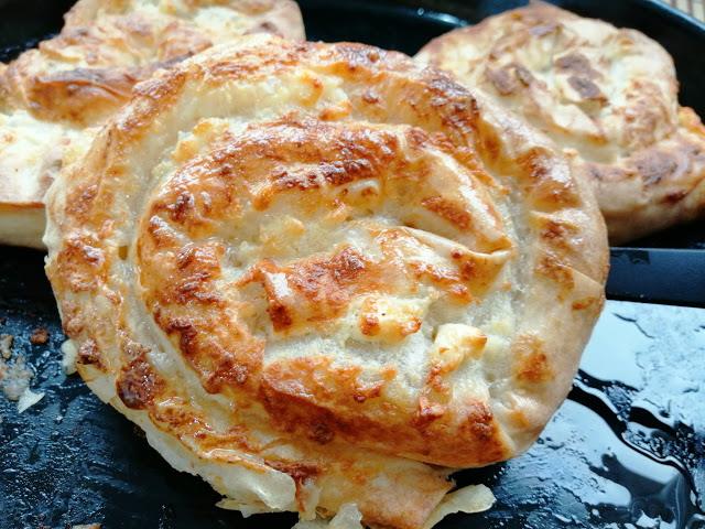 Bosanski burek od gotovih kora: Od sada ćete ga samo ovako praviti ...